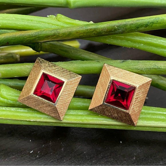 Anson | Accessories | Vintage Anson Signed Ruby Red Gold Trapezoid ...